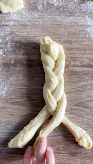 Sourdough Easter Braided Bread - Stretch and Folds